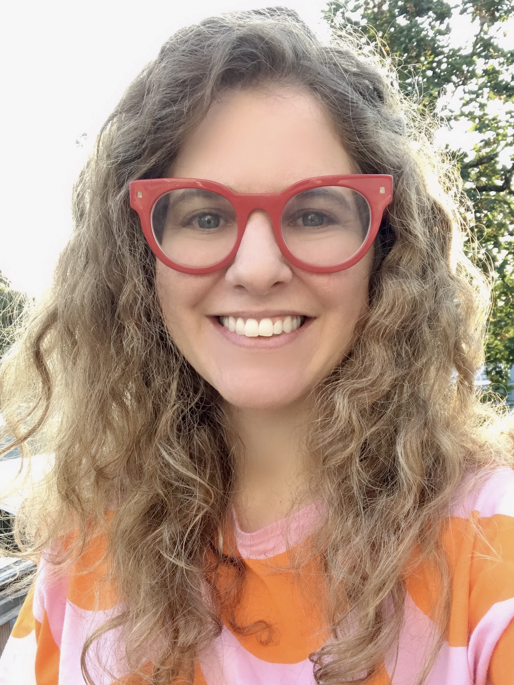 Sarah Rowles's Instagram, Twitter & Facebook on IDCrawl